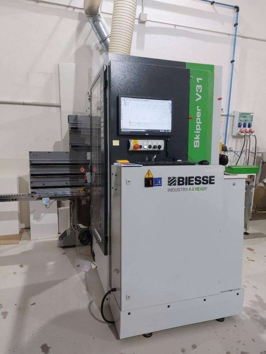 CNC machining centre BIESSE SKIPPER V 31 buy second-hand