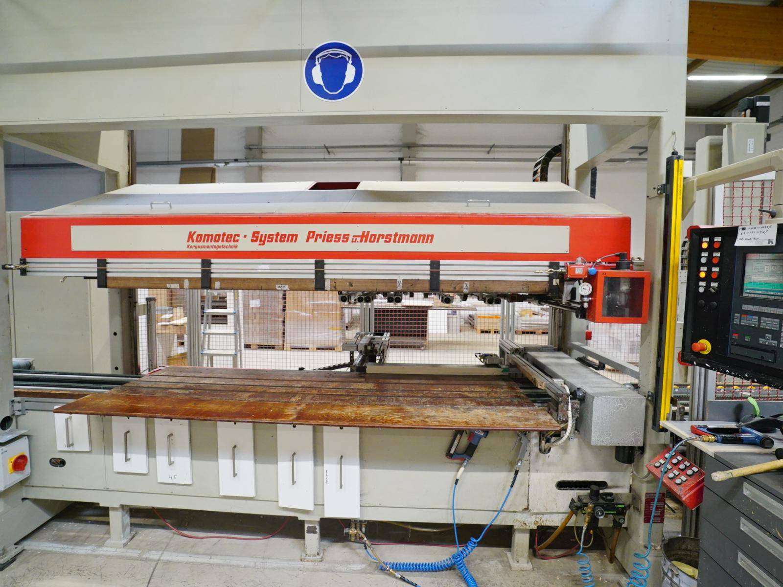 Production line for carcase furniture Plant for the production of ...