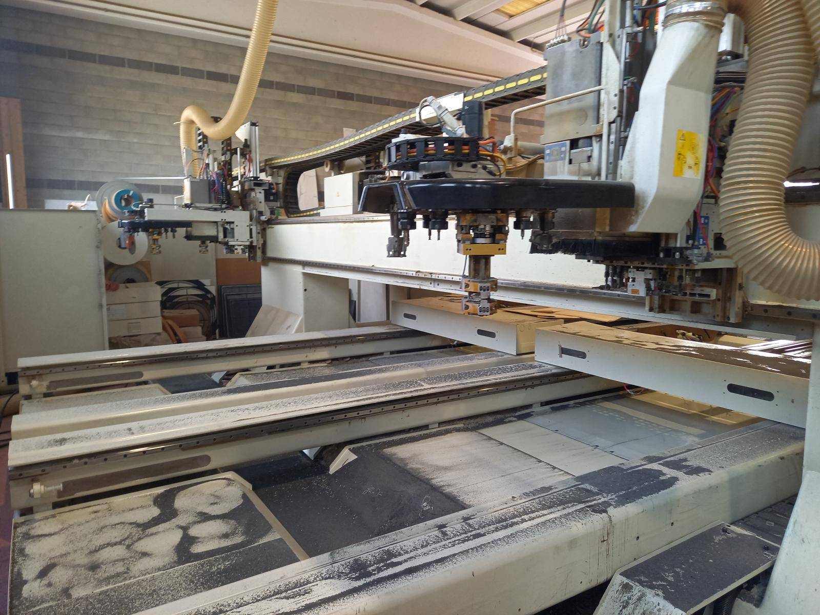 CNC machining centre MORBIDELLI PLANET HP 4015 buy second-hand