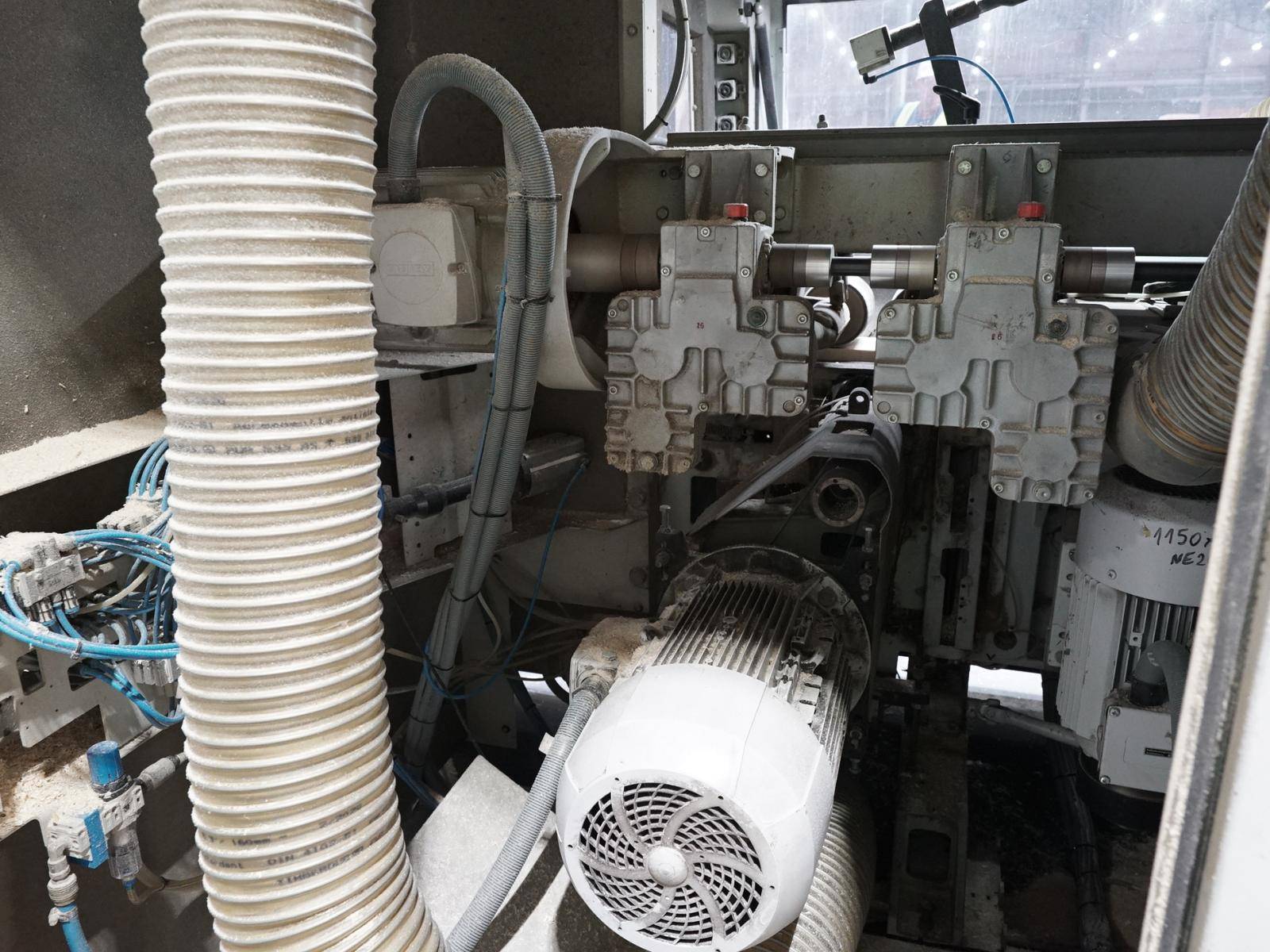 WEINIG Planing line with automatic infeed and automatic destacking ...