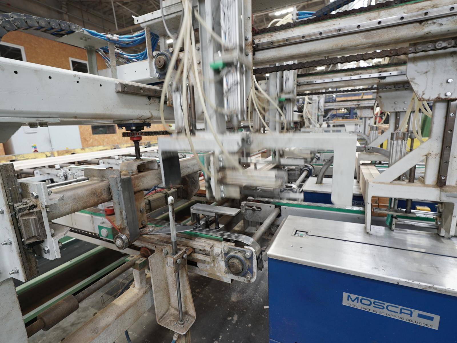 WEINIG Planing line with automatic infeed and automatic destacking ...