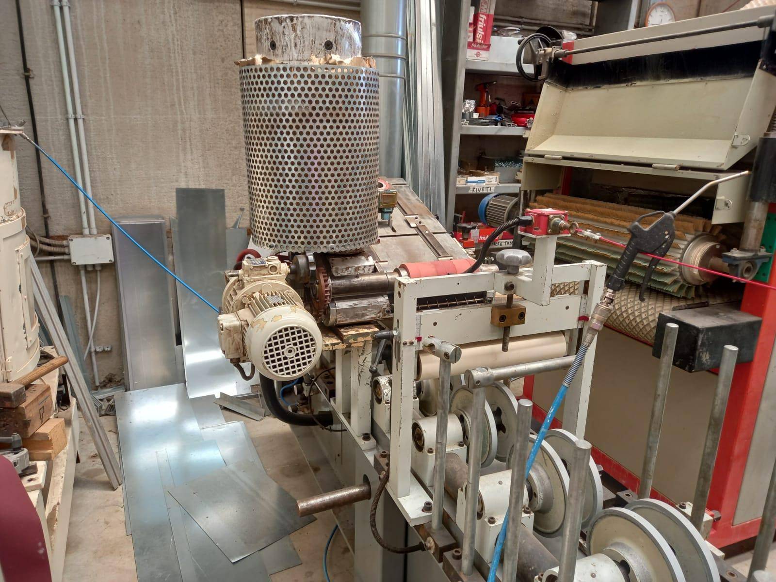 Profile wrapping machine BARBERAN RP 30 buy second-hand