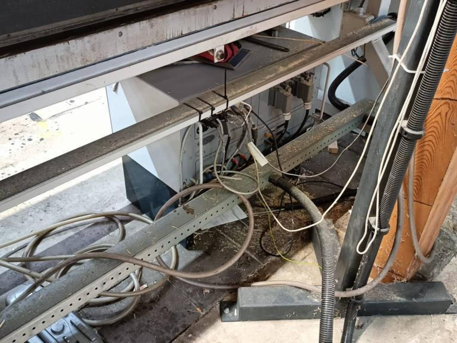 Undertable cross-cut saw H&M SERVICE HM D buy second-hand