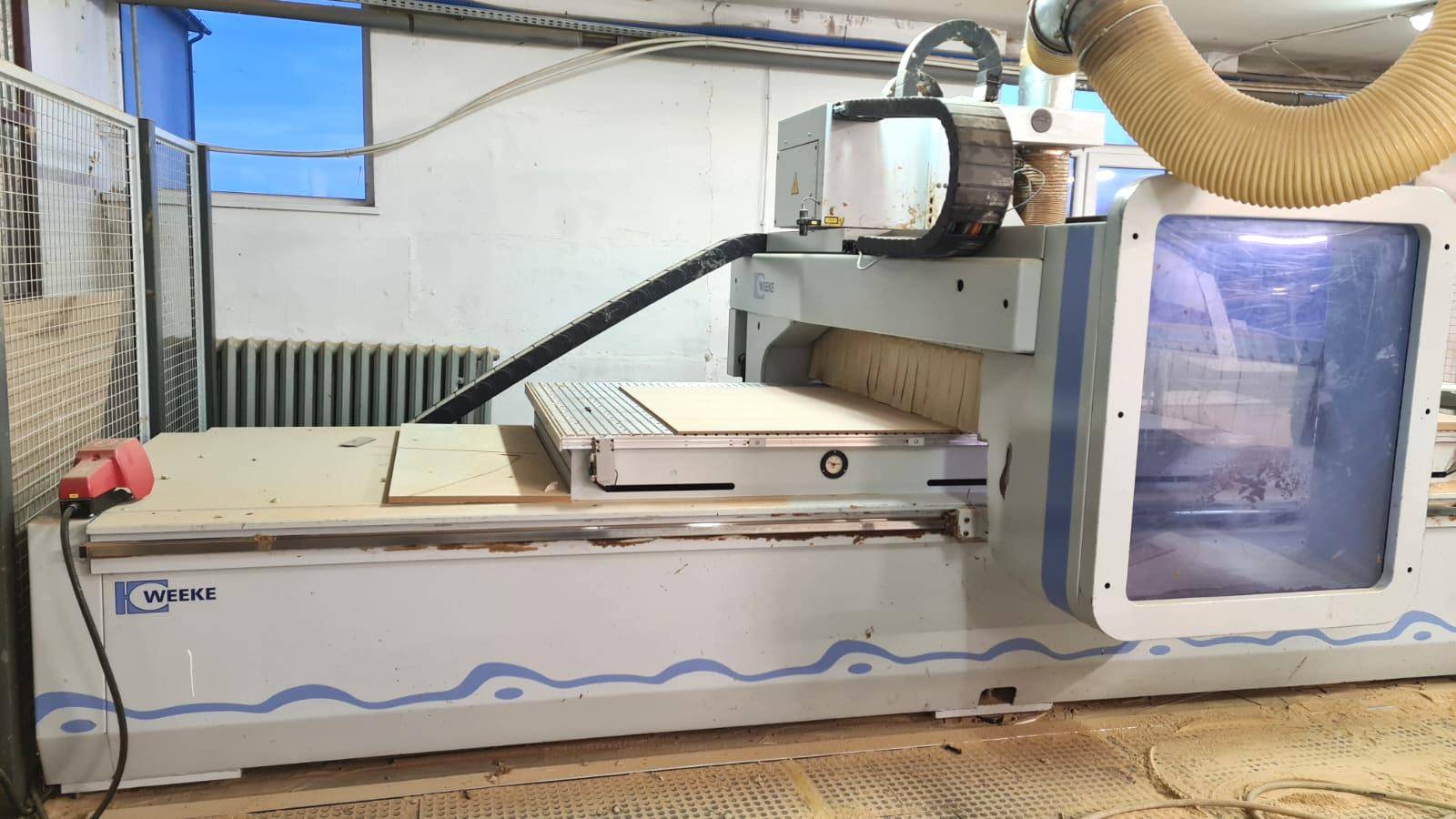 WEEKE CNC machining centre VANTAGE 43 M buy second-hand