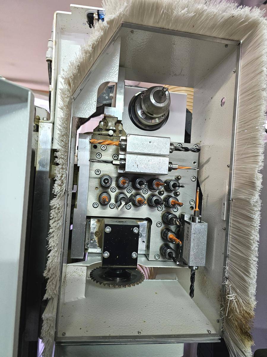 HOMAG Vertical CNC machining centre BHX 055 buy second-hand