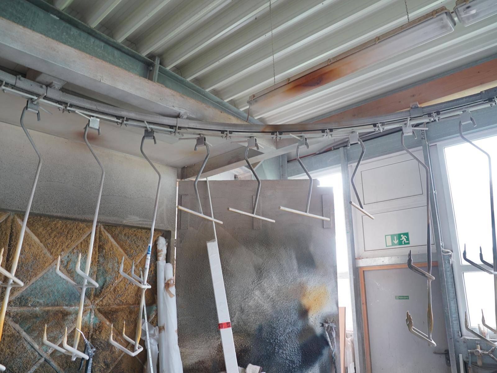 Ceiling conveyor with hooks buy second-hand