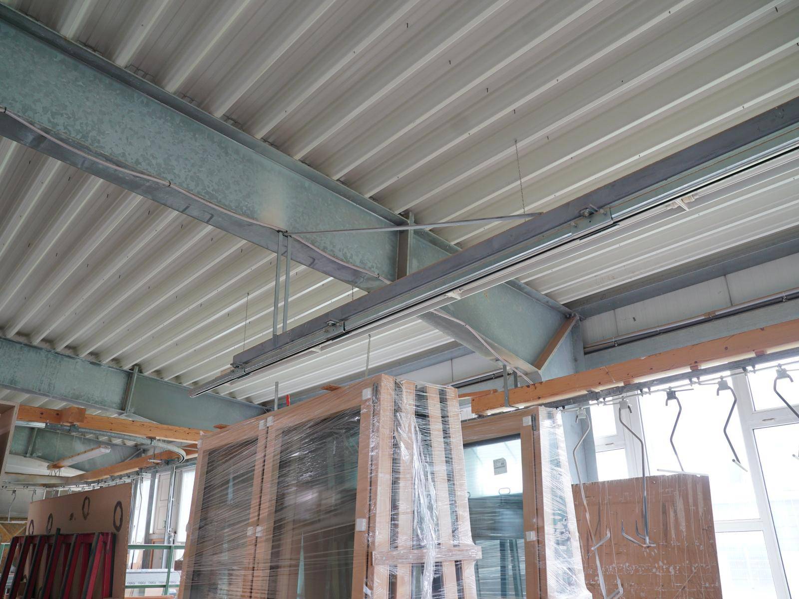 Ceiling conveyor with hooks buy second-hand