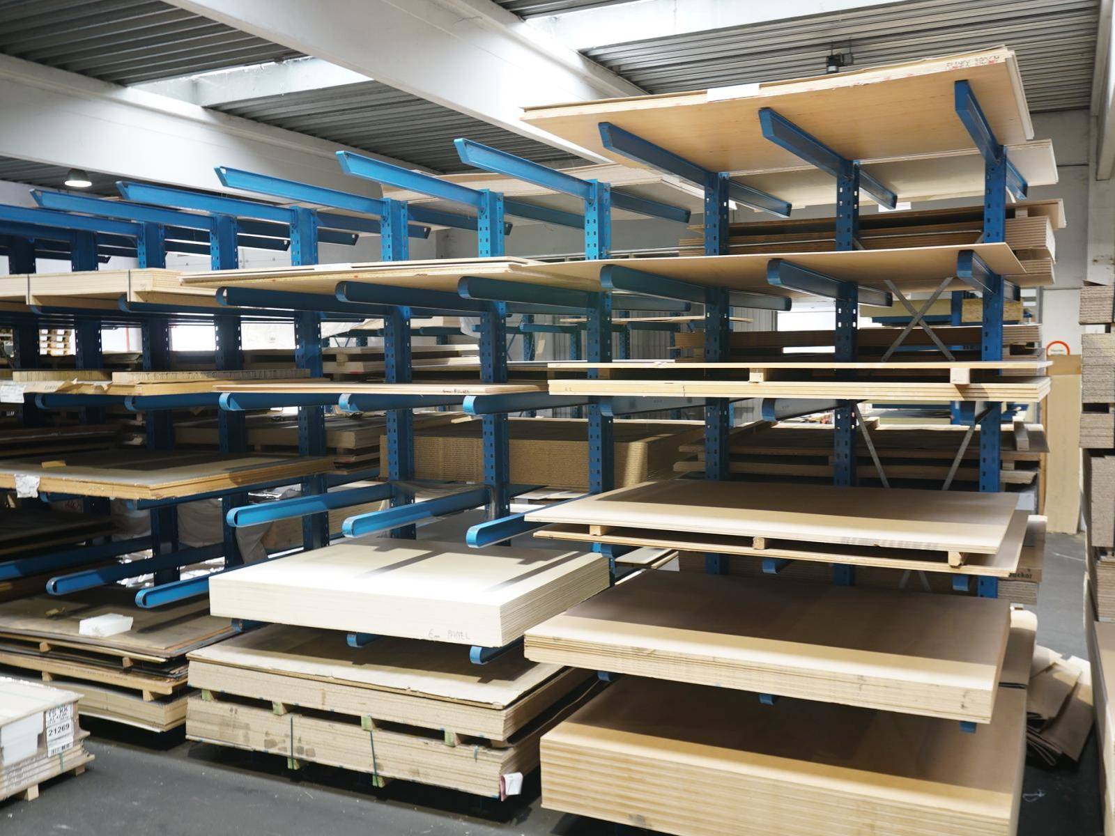 Auktion 10.9.24: OHRA Kragarmregal KRAGARM 60