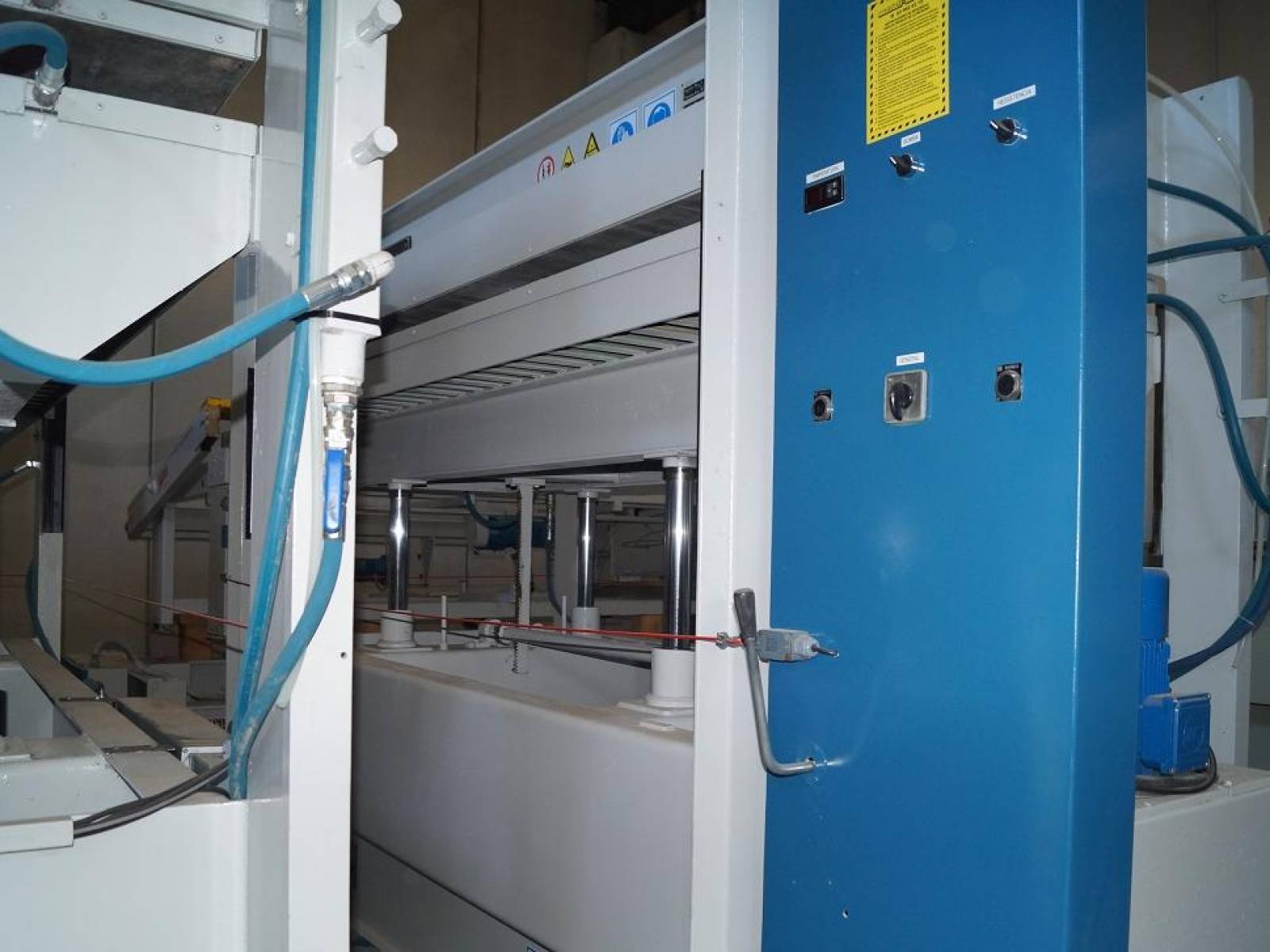 MANNI Veneer press buy second-hand