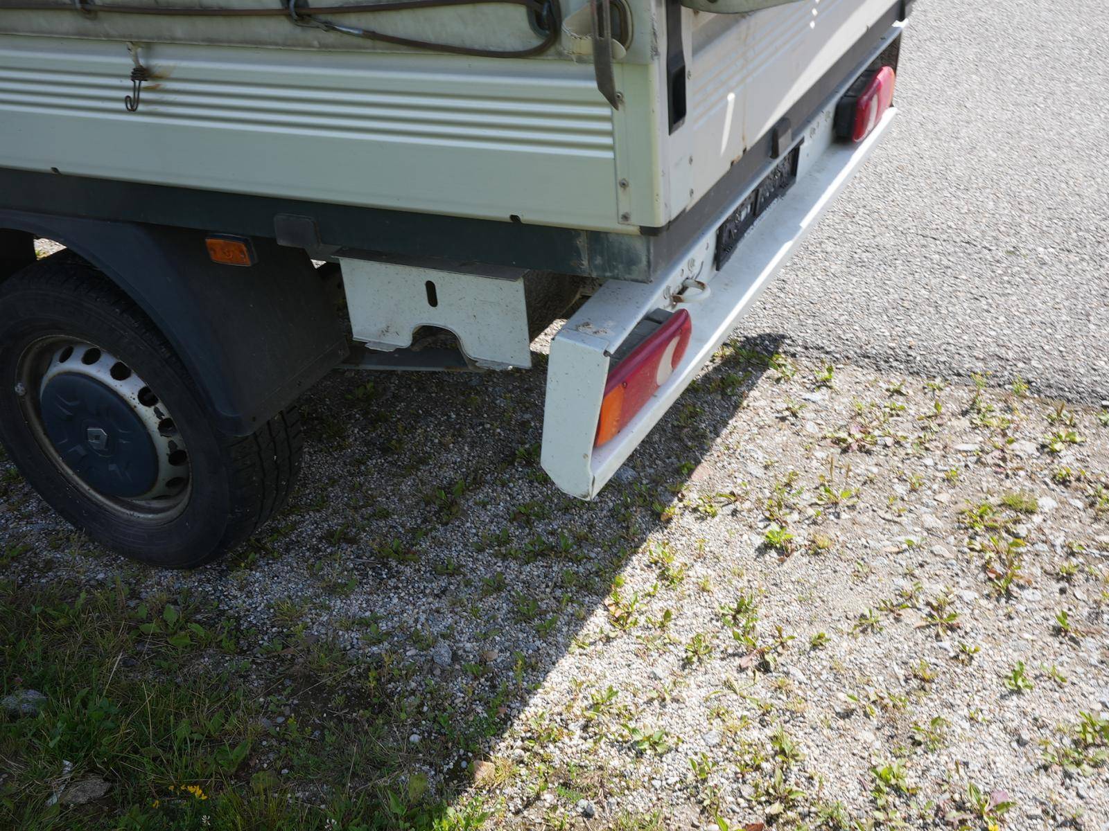 RENAULT Transporter Master Pritsche buy second-hand