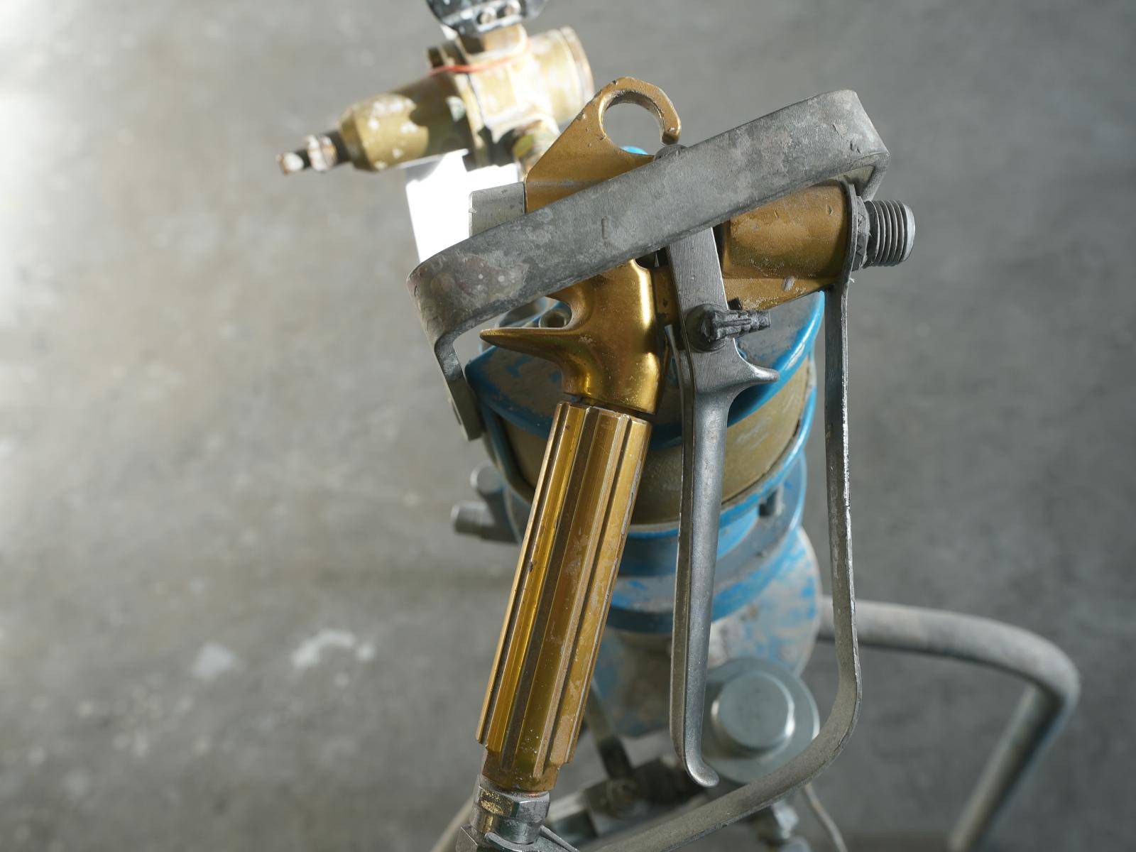 WIWA Spraying device 3032 15/42 AIRLESS buy second-hand