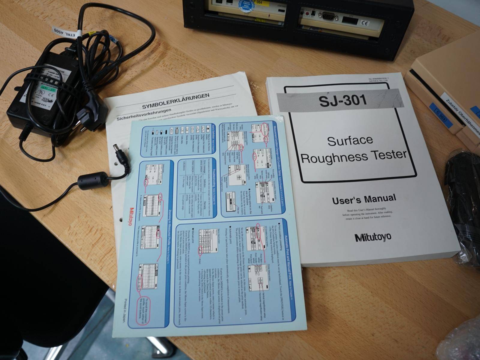 Auktion MITUTOYO Oberflächenrauheitsmessgerät SJ 301 Surftest