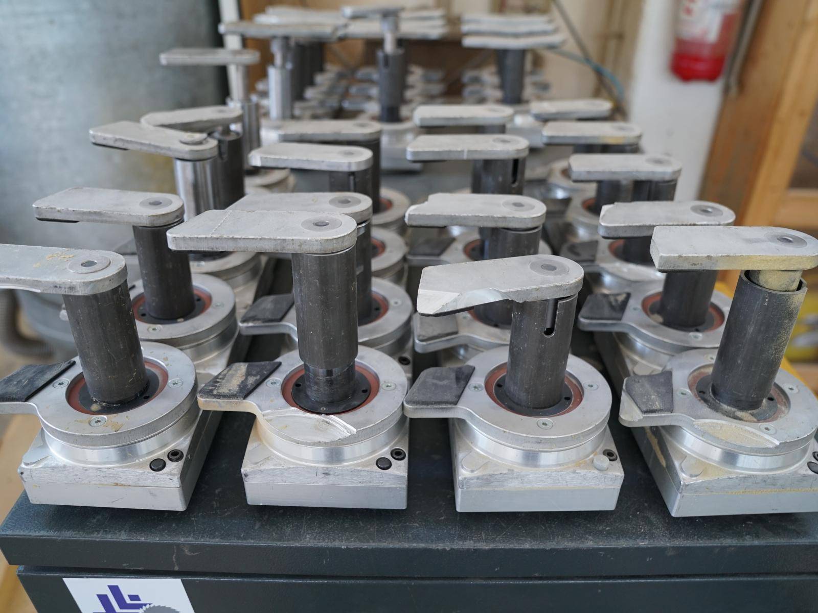 Mechanical clamping system buy second-hand