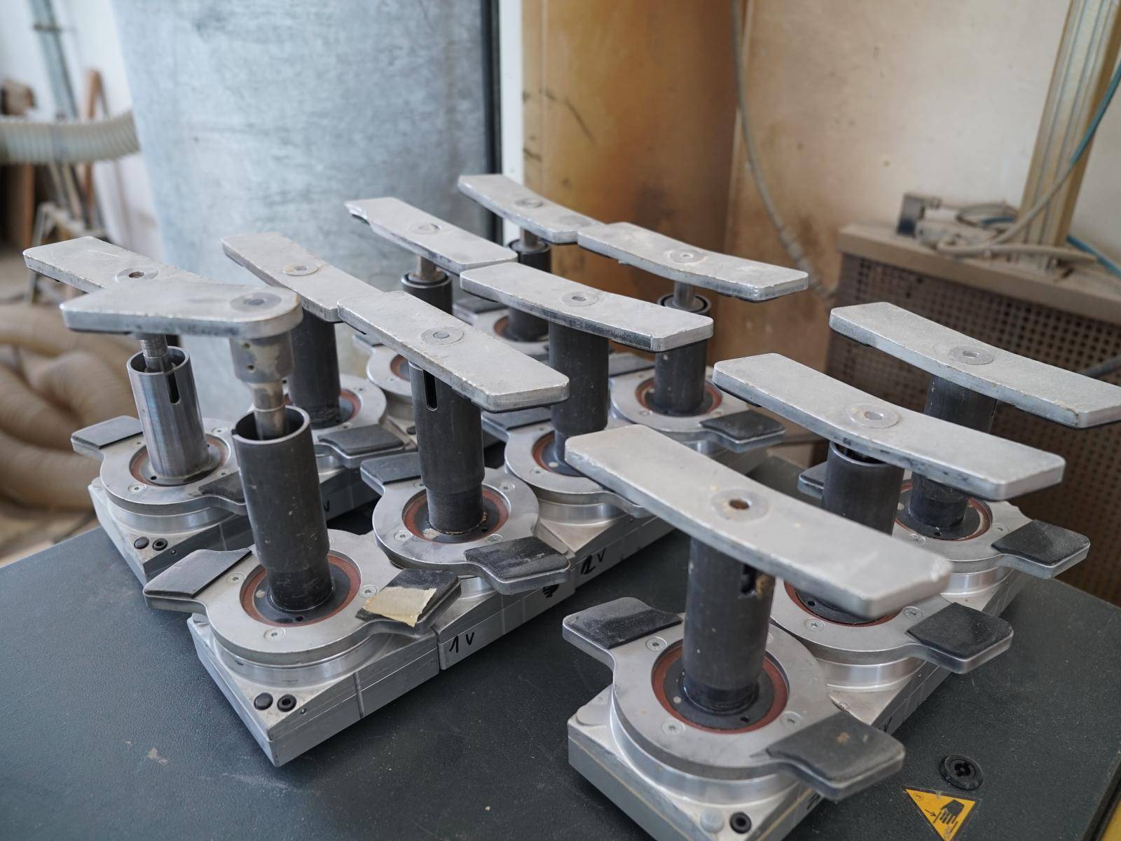 Mechanical clamping system buy second-hand