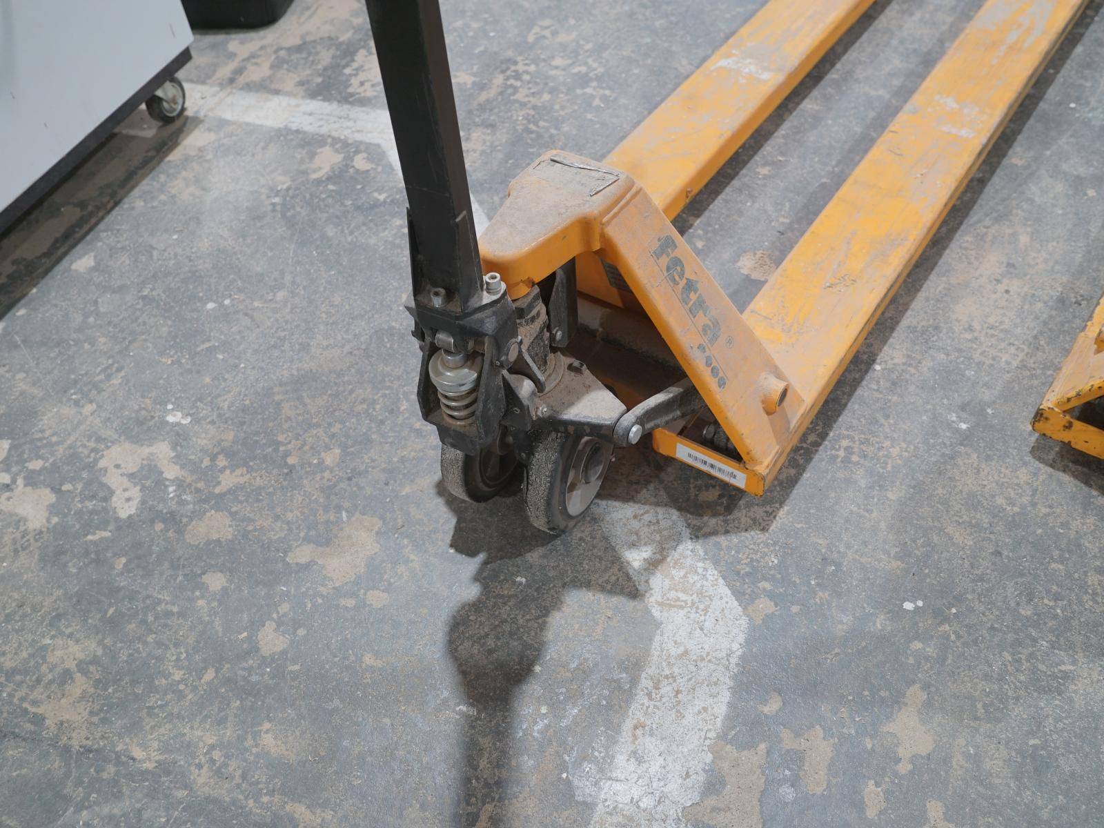 FETRA Hand pallet truck Set (2) buy second-hand