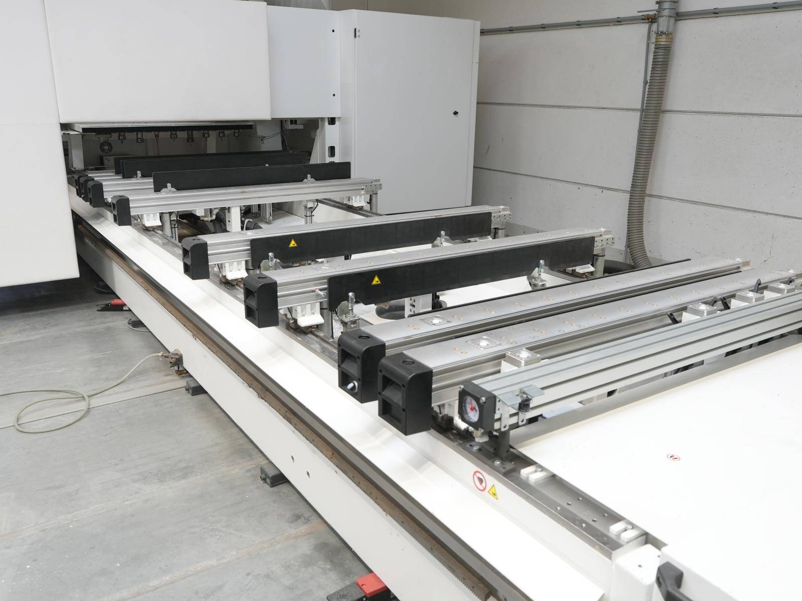 Auction HOMAG 5-axes CNC router CENTATEQ P -500 PROFI BMG511/40/12/F/K