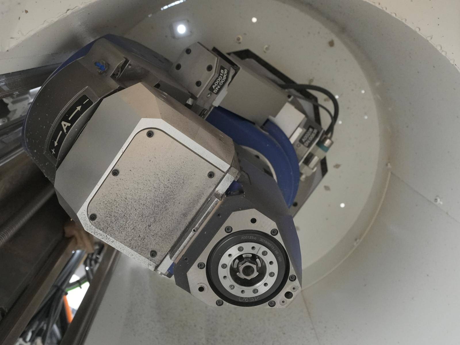 Auktion HOMAG 5-Achs CNC-Bearbeitungszentrum CENTATEQ P -500 PROFI ...