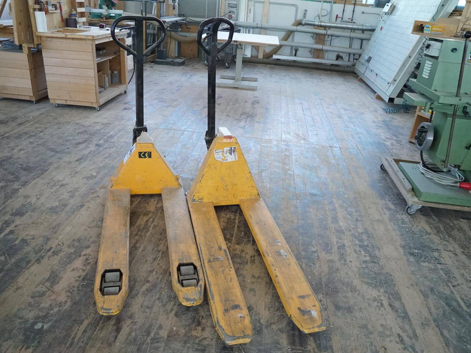 Hand pallet truck Set (2) buy second-hand