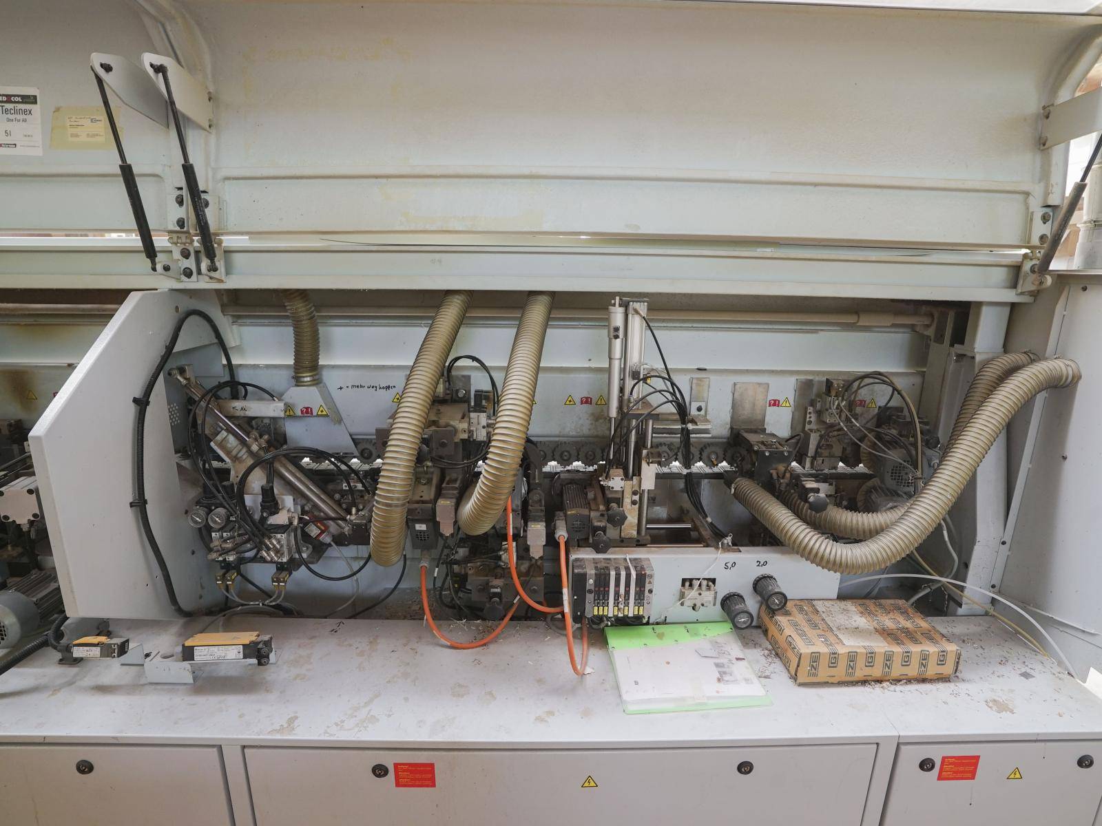 Auktion BRANDT Kantenanleimmaschine KDF 530 C