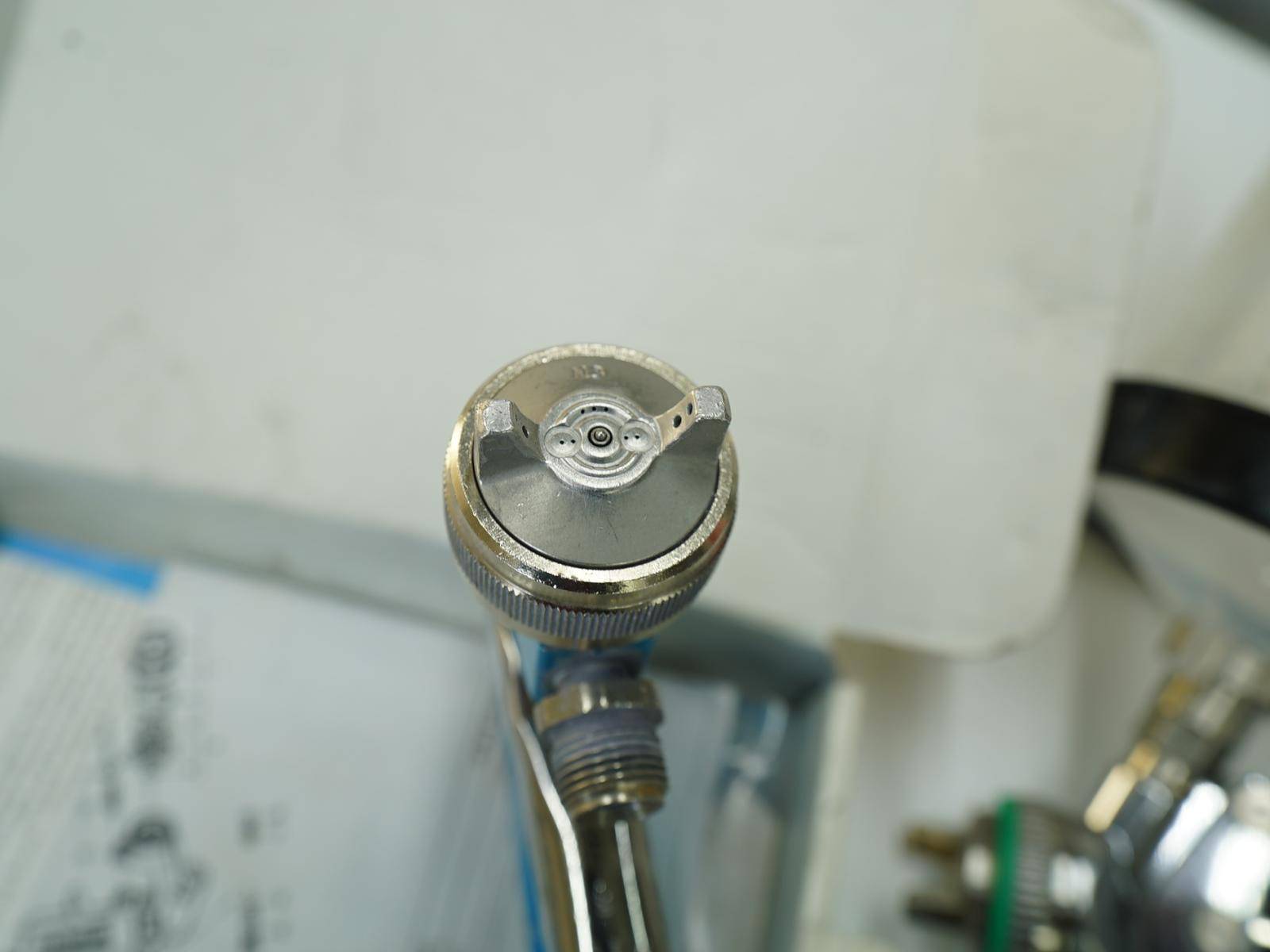 Auction 19.5.26: SATA Spraying gun KREMLIN - Set (3+1)