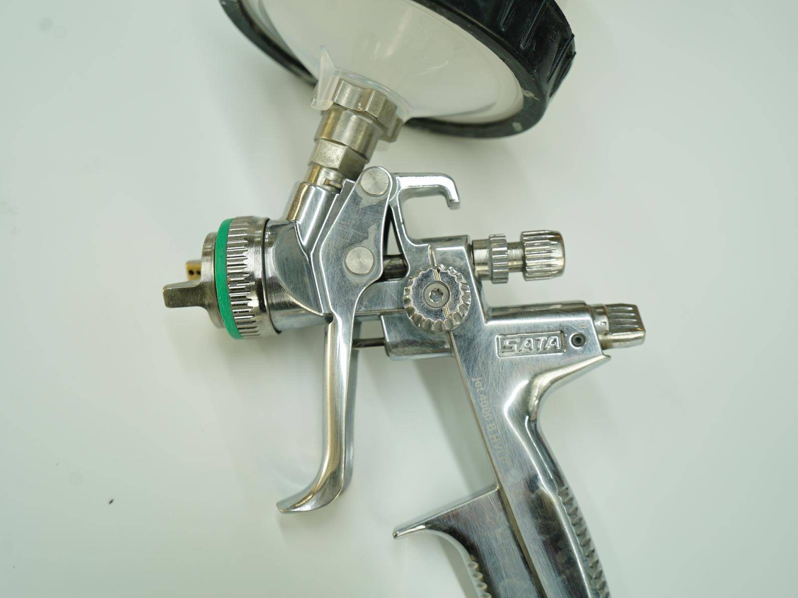 Auction 19.5.26: SATA Spraying gun KREMLIN - Set (3+1)