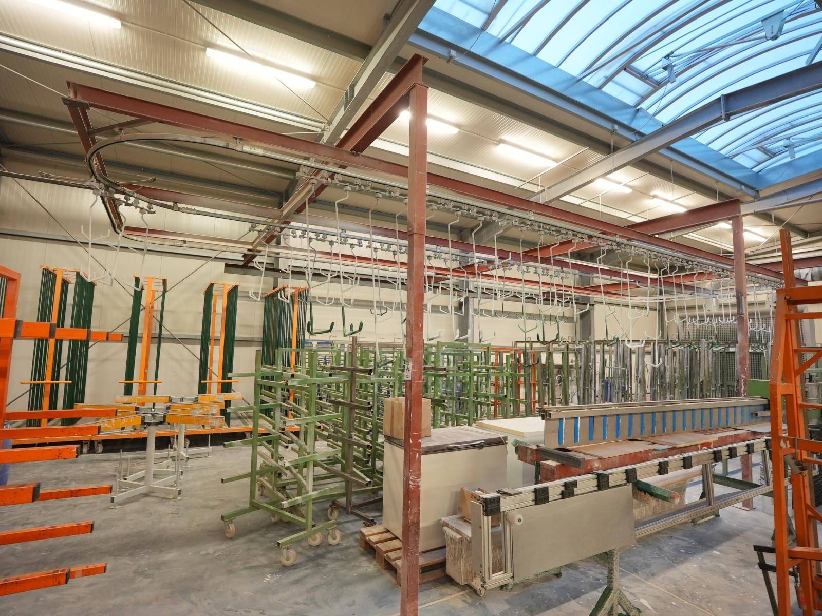Auction 24.2.26: Ceiling conveyor with hooks