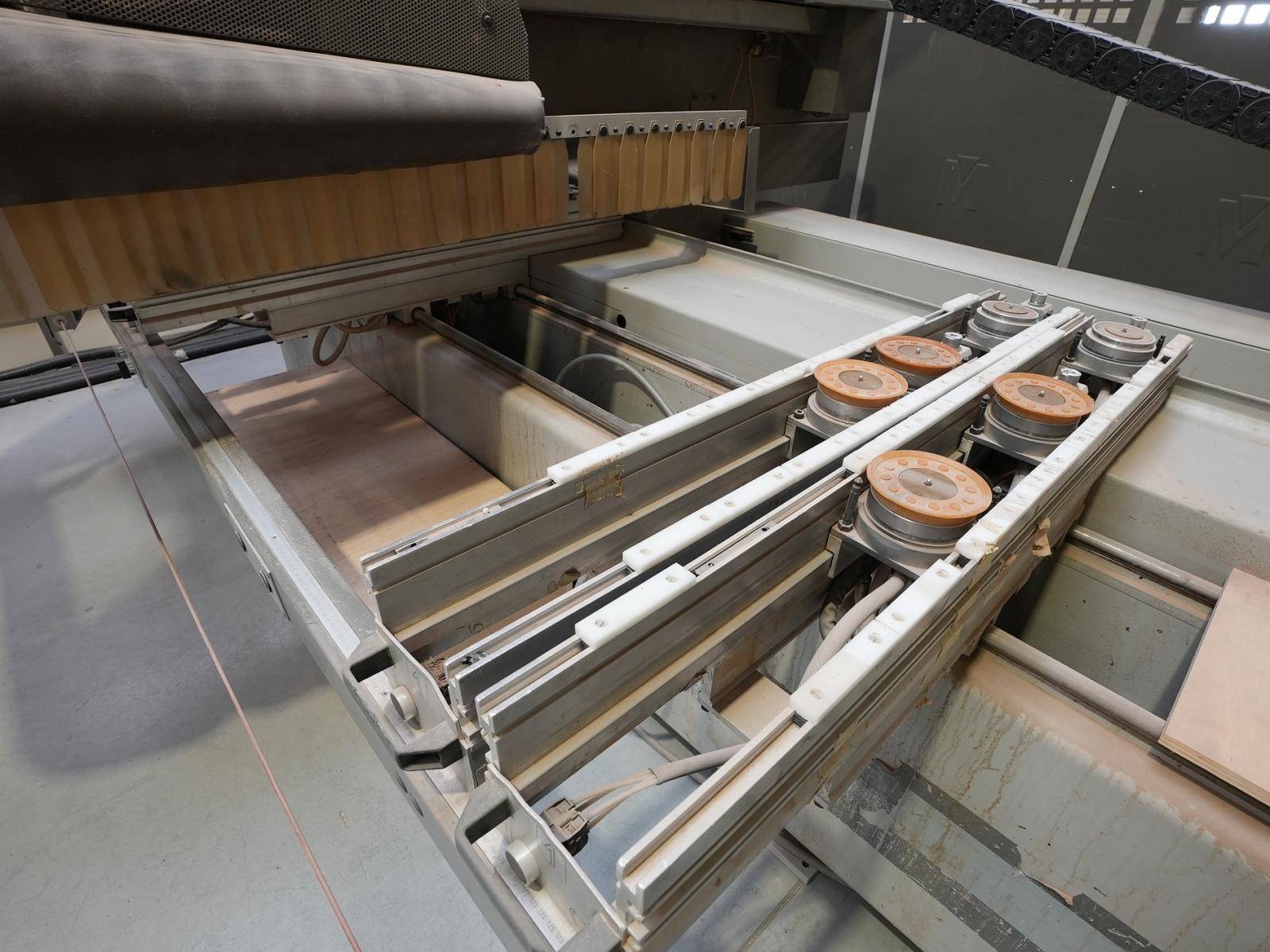 CNC machining centre MORBIDELLI AUTHOR 504 buy second-hand
