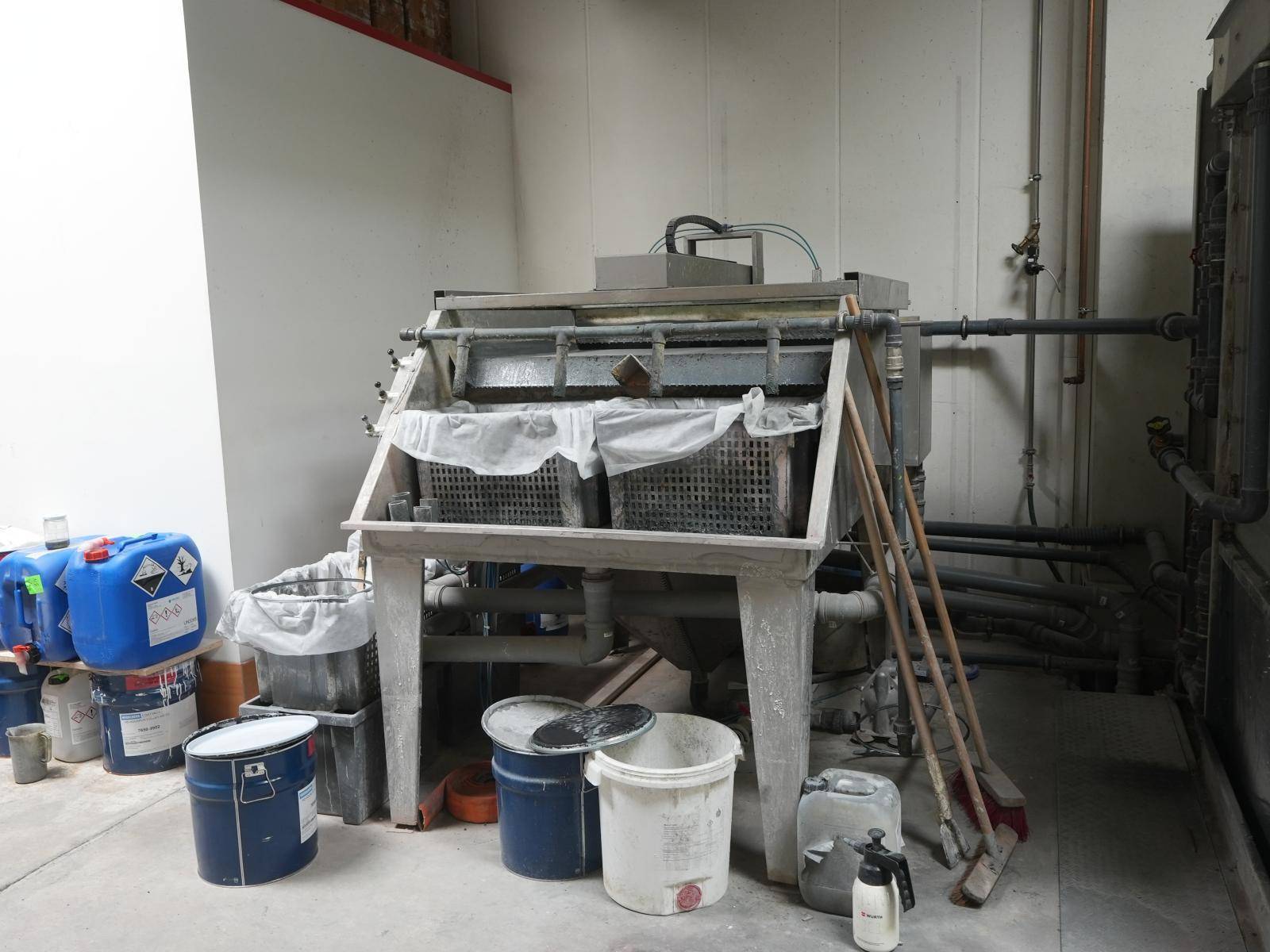 NESTRO Paint spray extraction buy second-hand