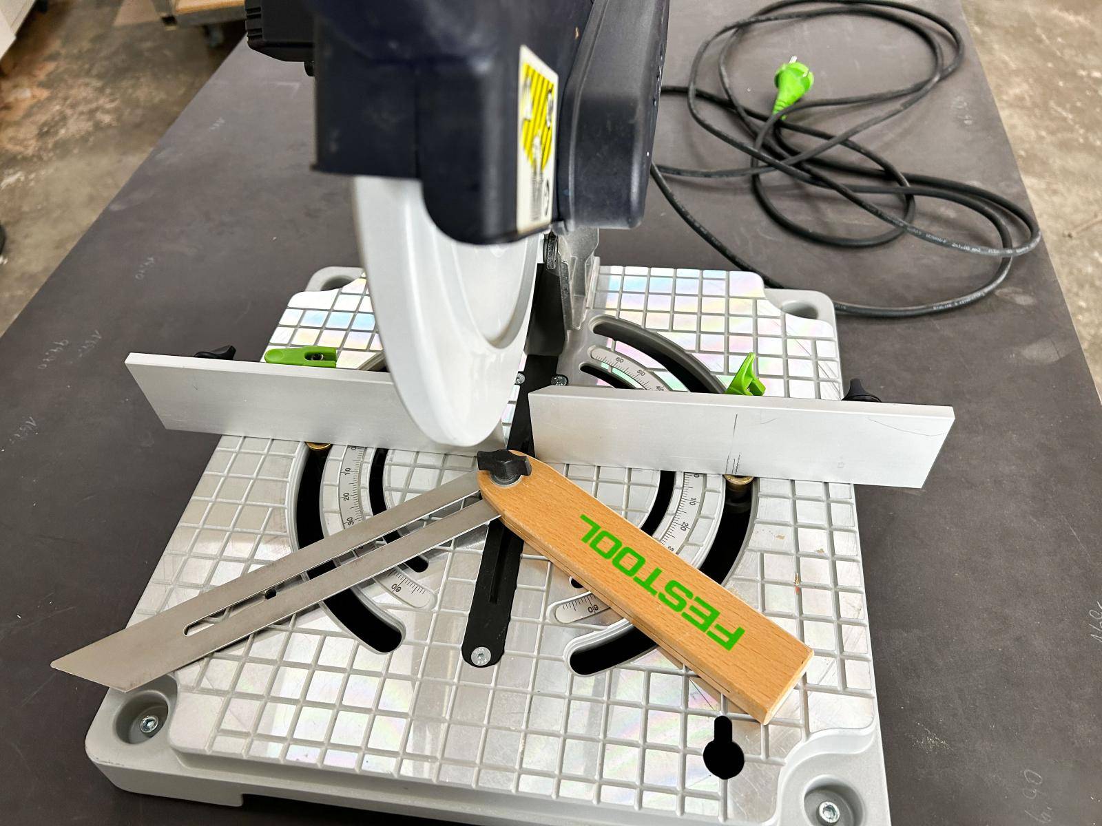 Subasta 14.11.24: FESTOOL Retestador SYM 70 E