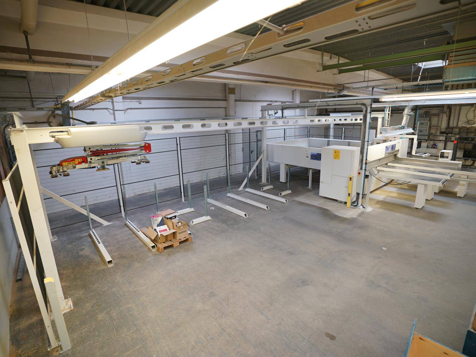 HOMAG Panel dividing saw with gantry vacuum loading system SAWTEQ B ...