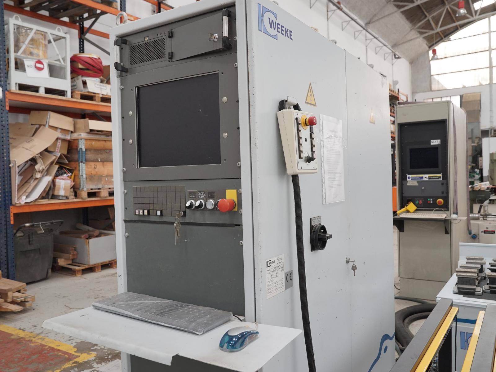 CNC machining centre WEEKE BHC 550 buy second-hand