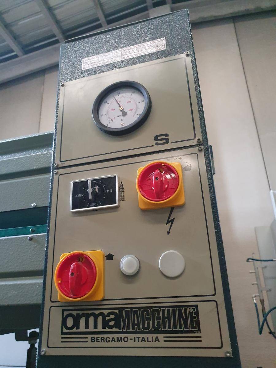 Veneer press ORMA S buy second-hand