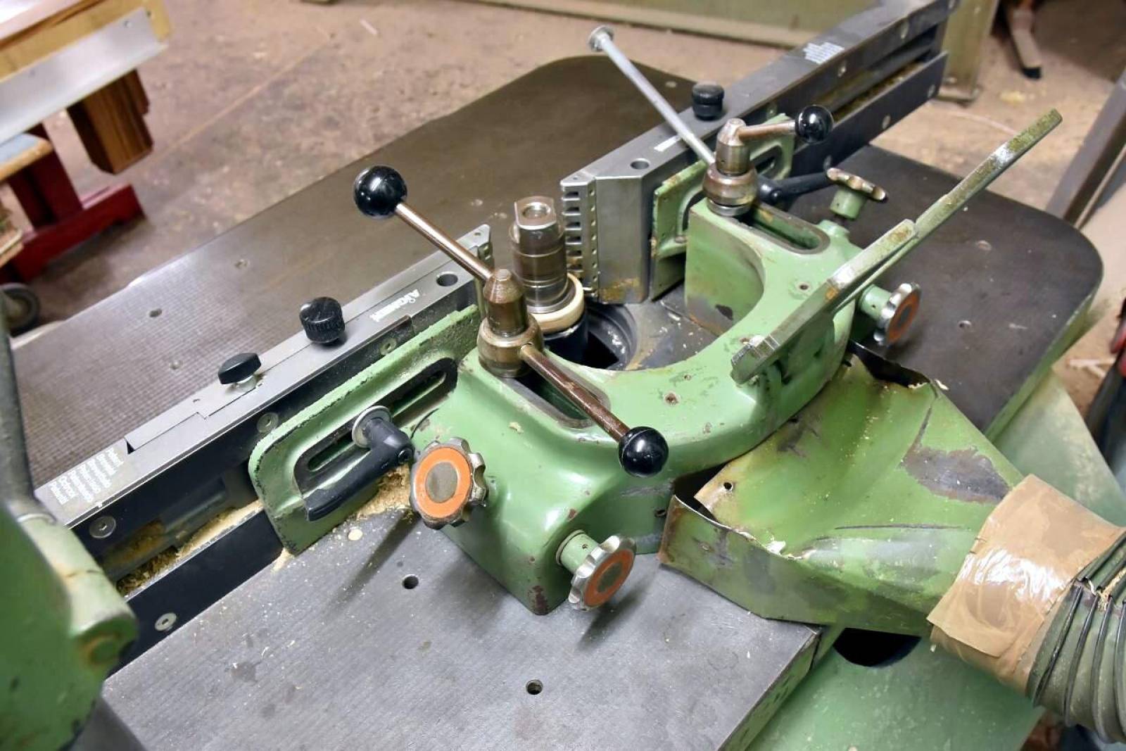 Spindle moulder WEINIG HFS buy second-hand