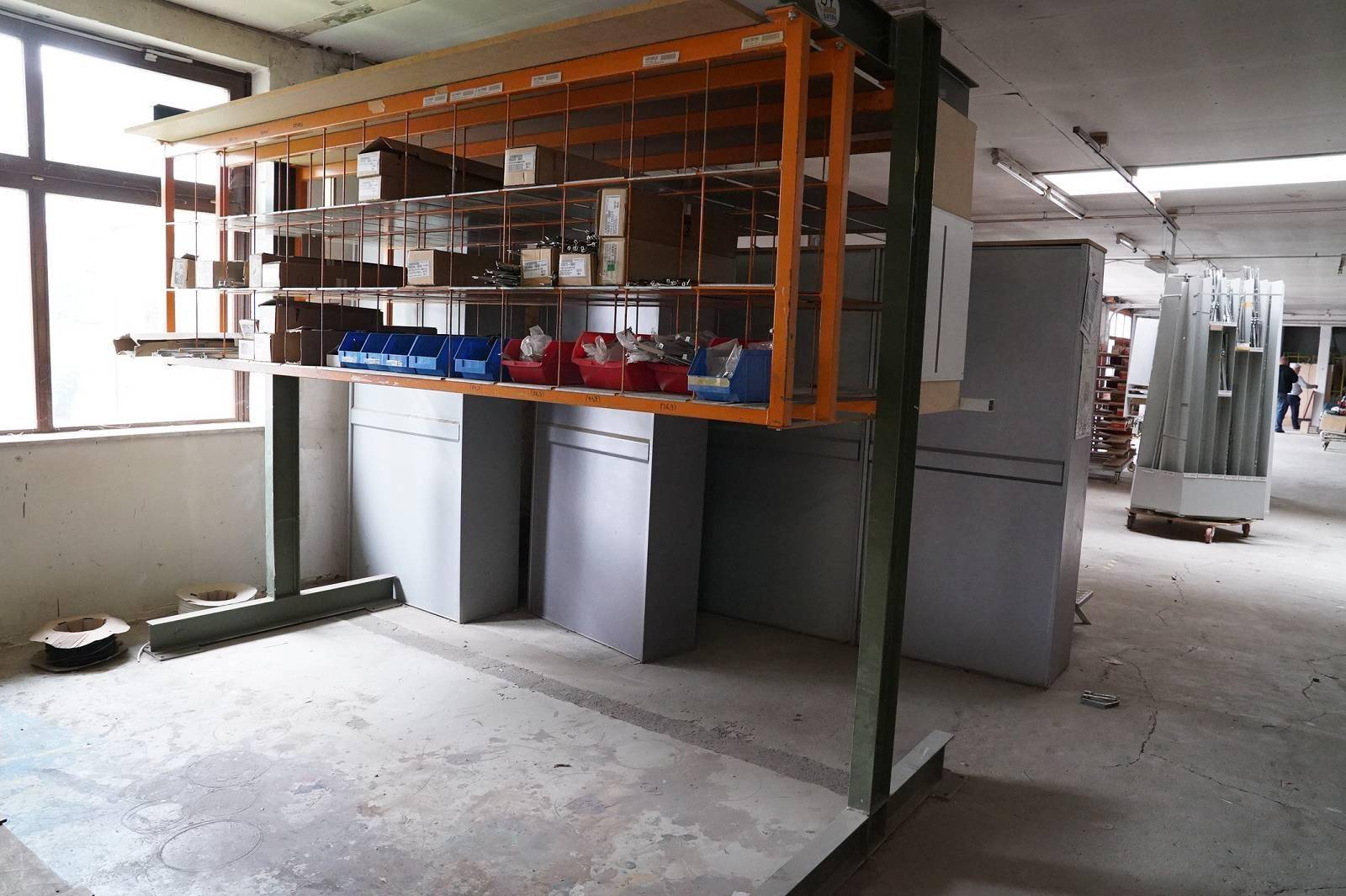 Scaffale Scaffali per ferramenta FEDERHENN comprare usato