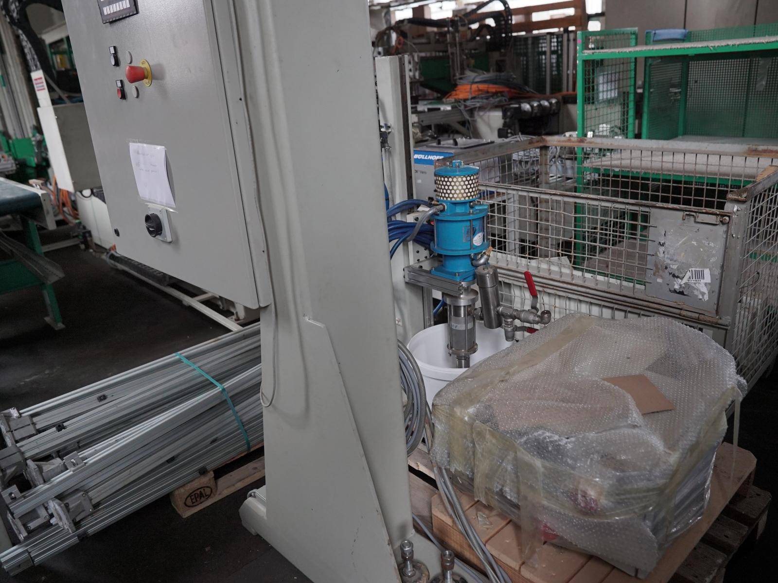 Production line for carcase furniture Drilling and assembly line for ...