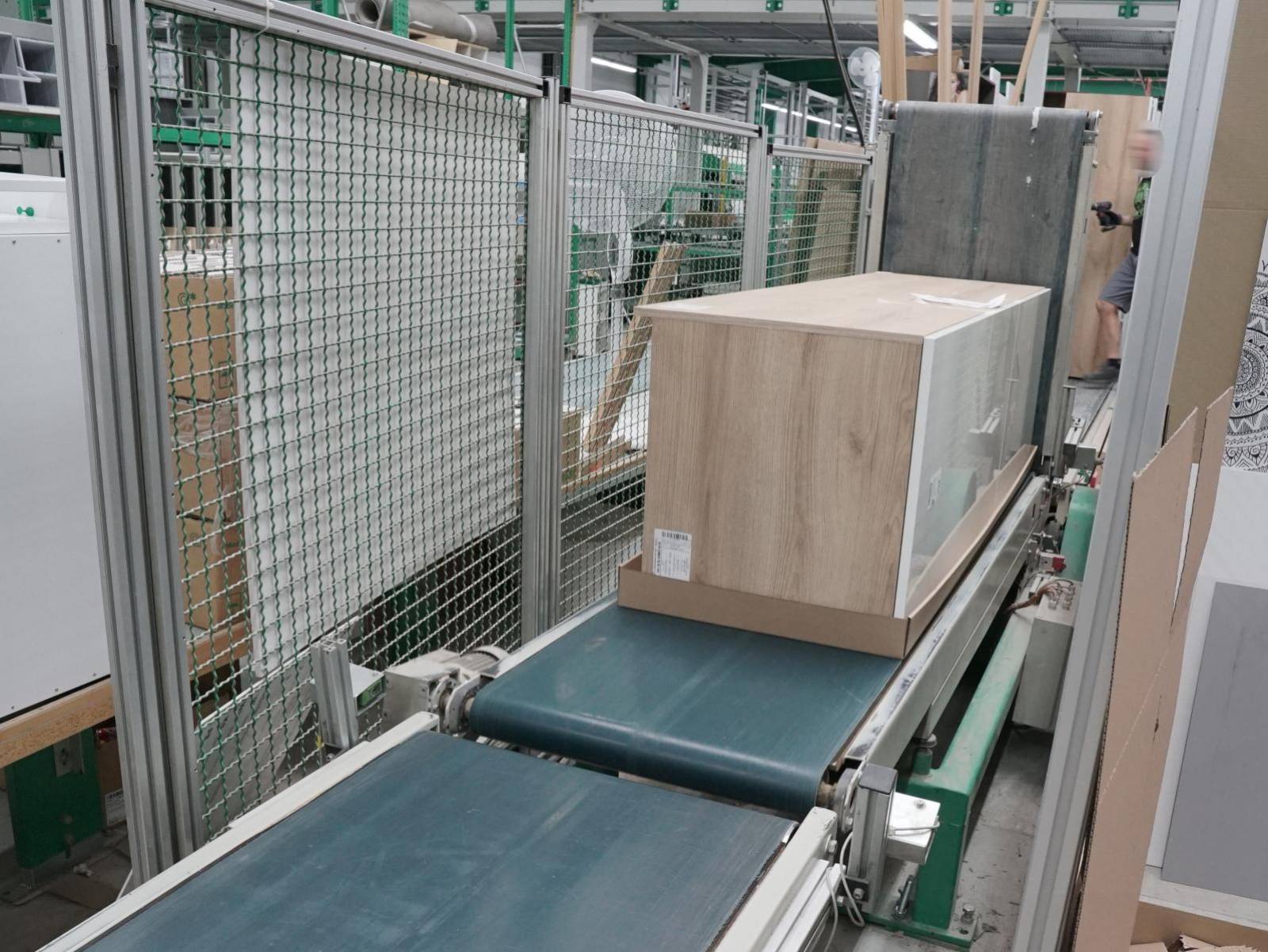 Production line for carcase furniture Drilling and assembly line for ...