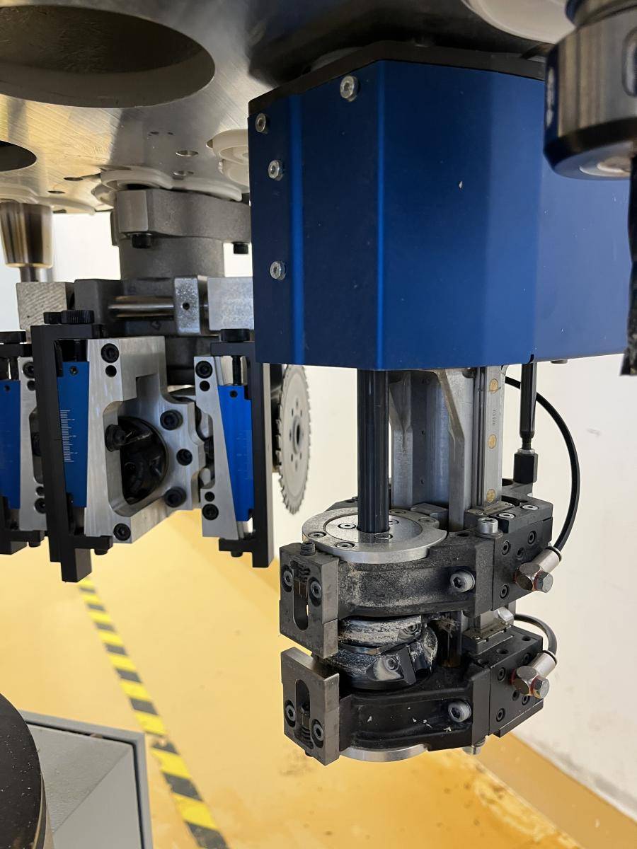 HOMAG 5-axes CNC centre with edgebanding BMG 512 /60/12/F/V/K buy ...