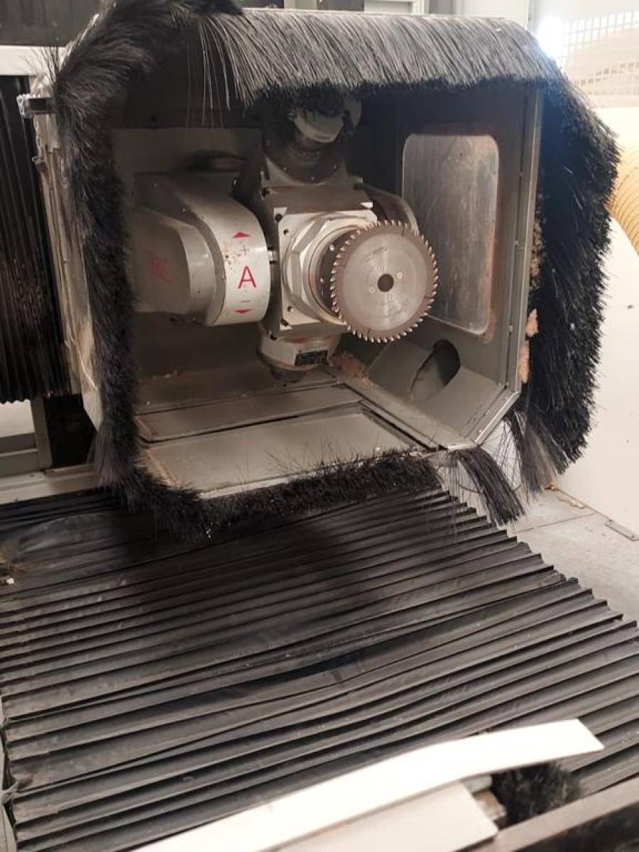 CNC machining centre PADE AXA CNC 2500 buy second-hand