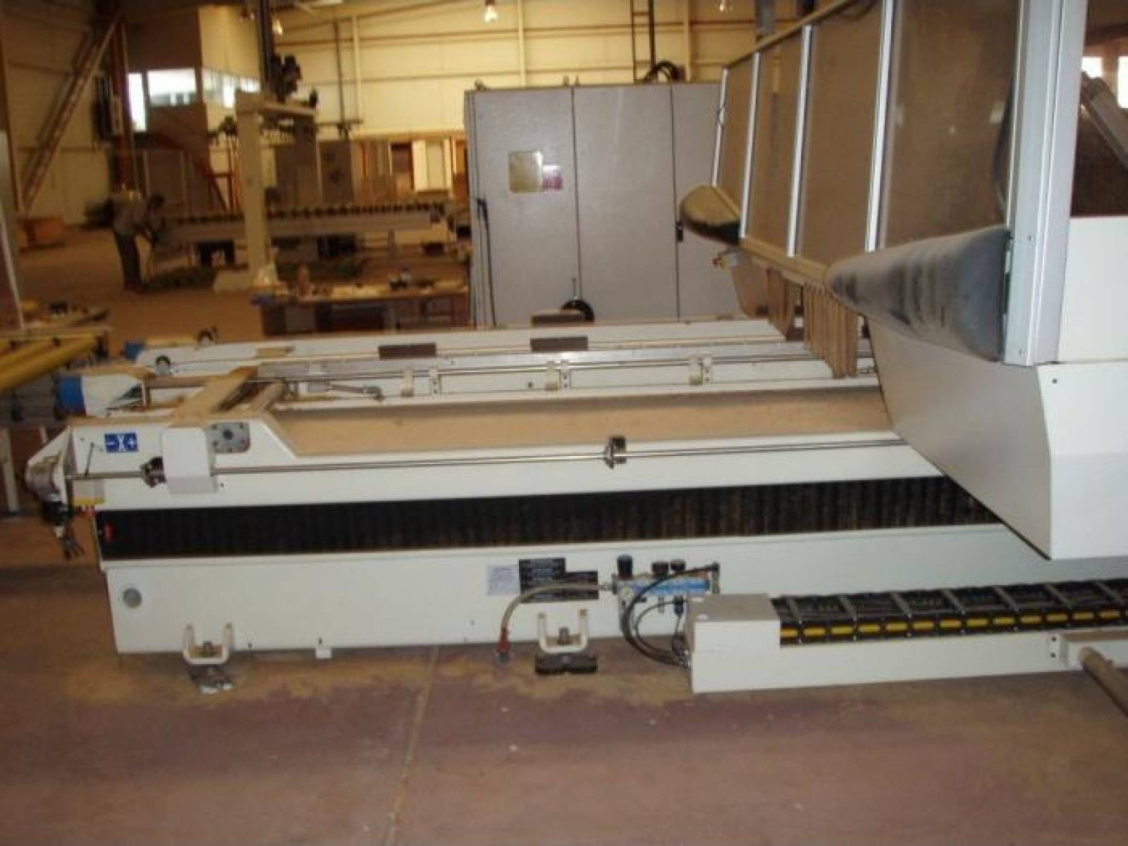 CNC machining centre ROUTECH R 300PRT buy second-hand