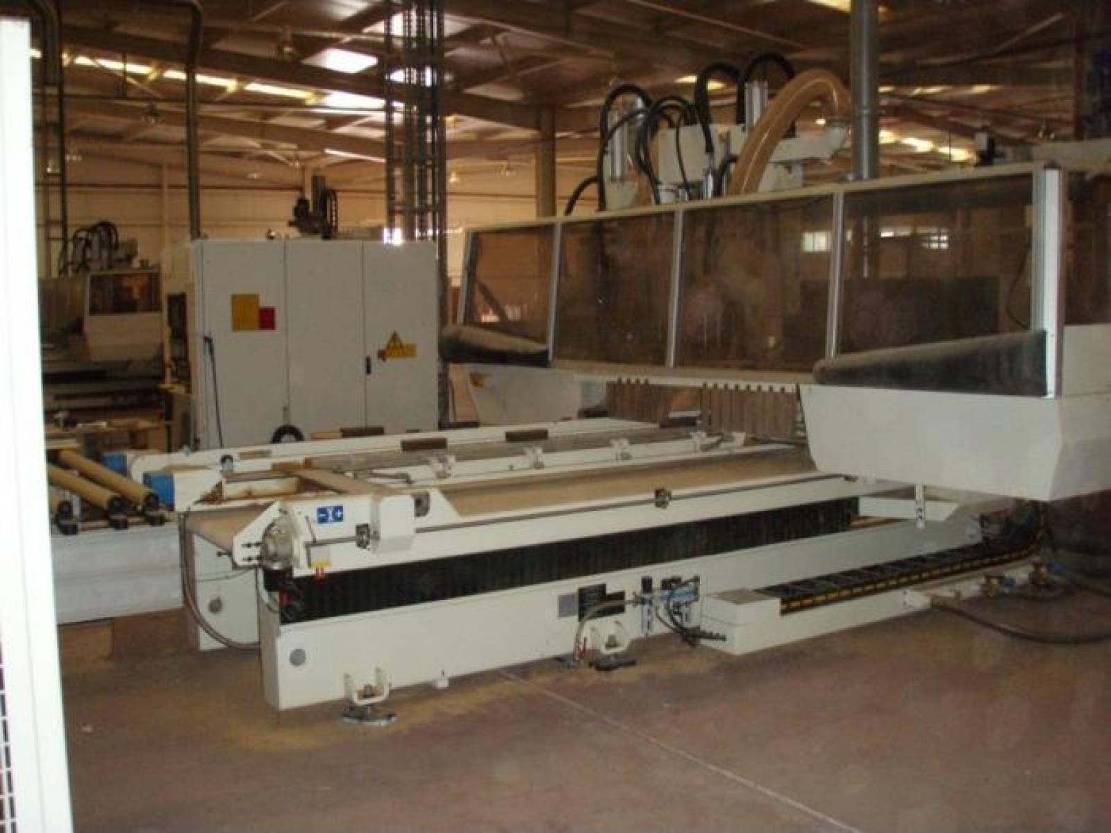 CNC machining centre ROUTECH R 300PRT buy second-hand