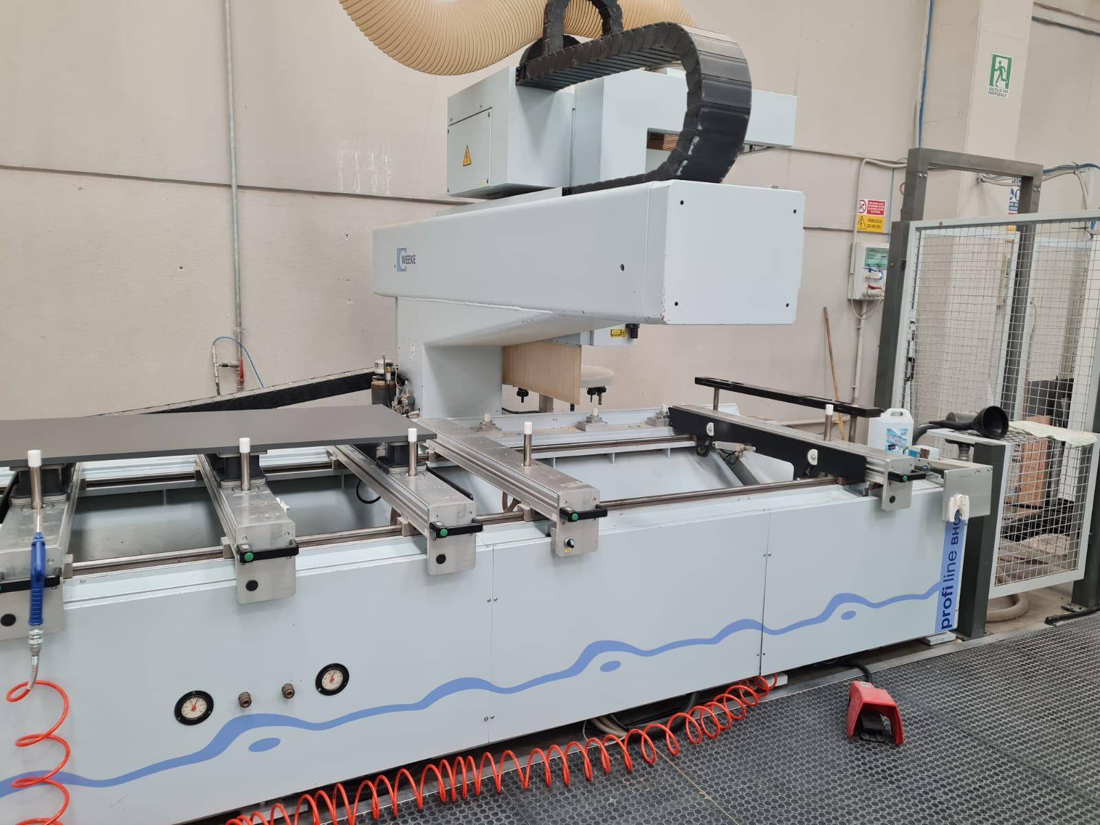 Centrum obróbcze CNC WEEKE BHC 550 Profiline używany
