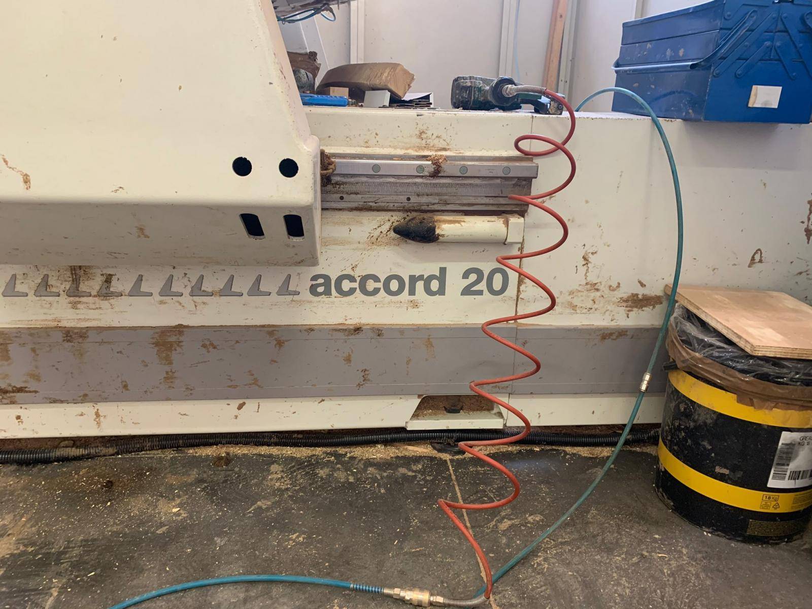 CNC machining centre SCM ACCORD 20 buy second-hand