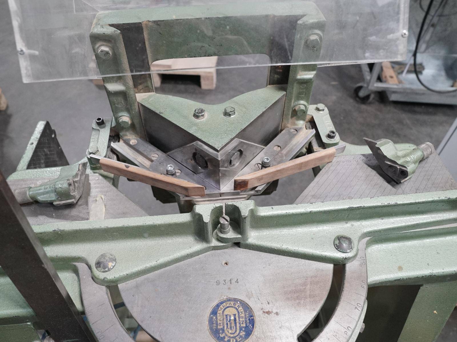 JYDEN Mitre punch buy second-hand