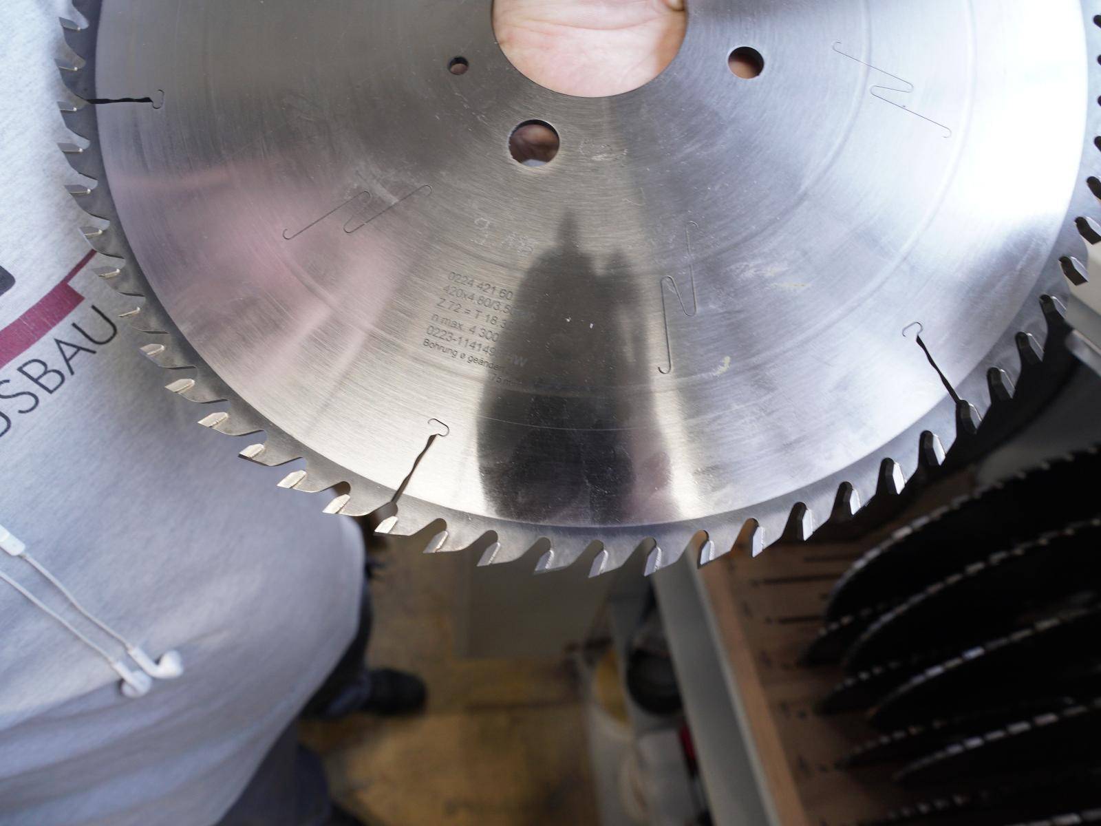 GIBEN Beamsaw with lift table PRISMA 3000 SPT H 115 buy second-hand