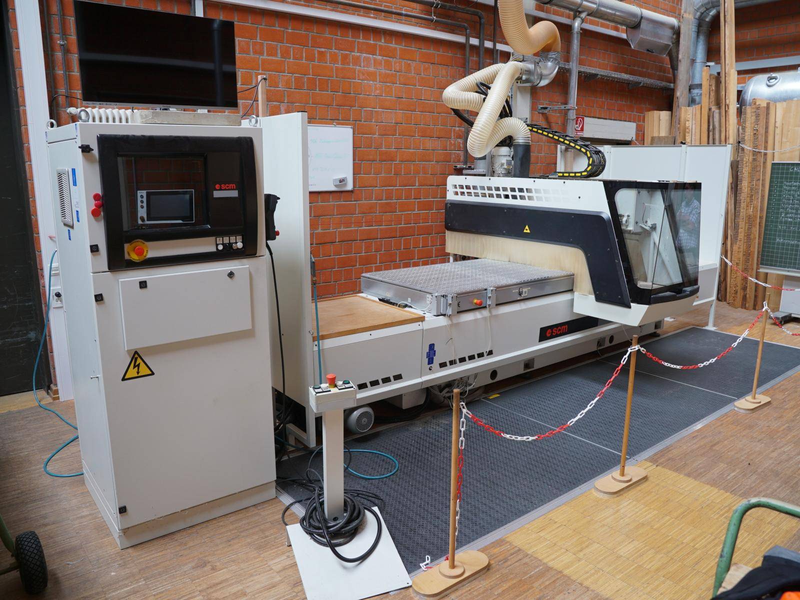 CNC machining centre SCM RECORD 110 buy second-hand