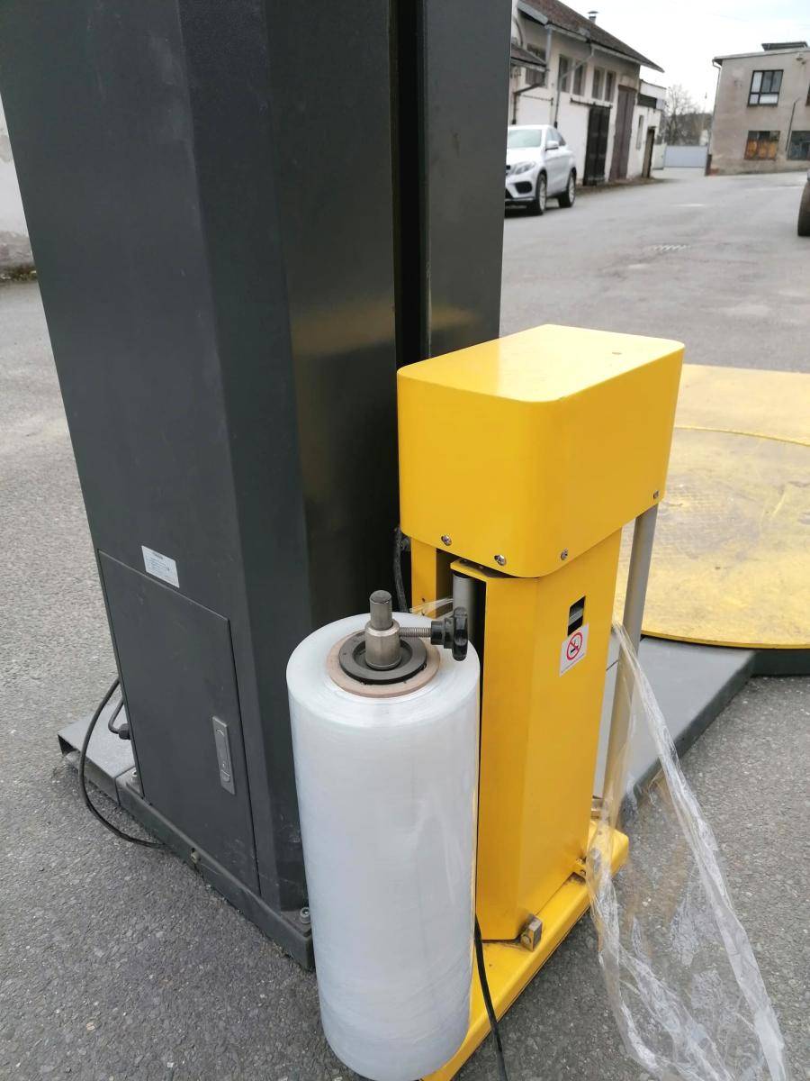 Twist wrapping machine YONGSON GP 984 blej te perdorura