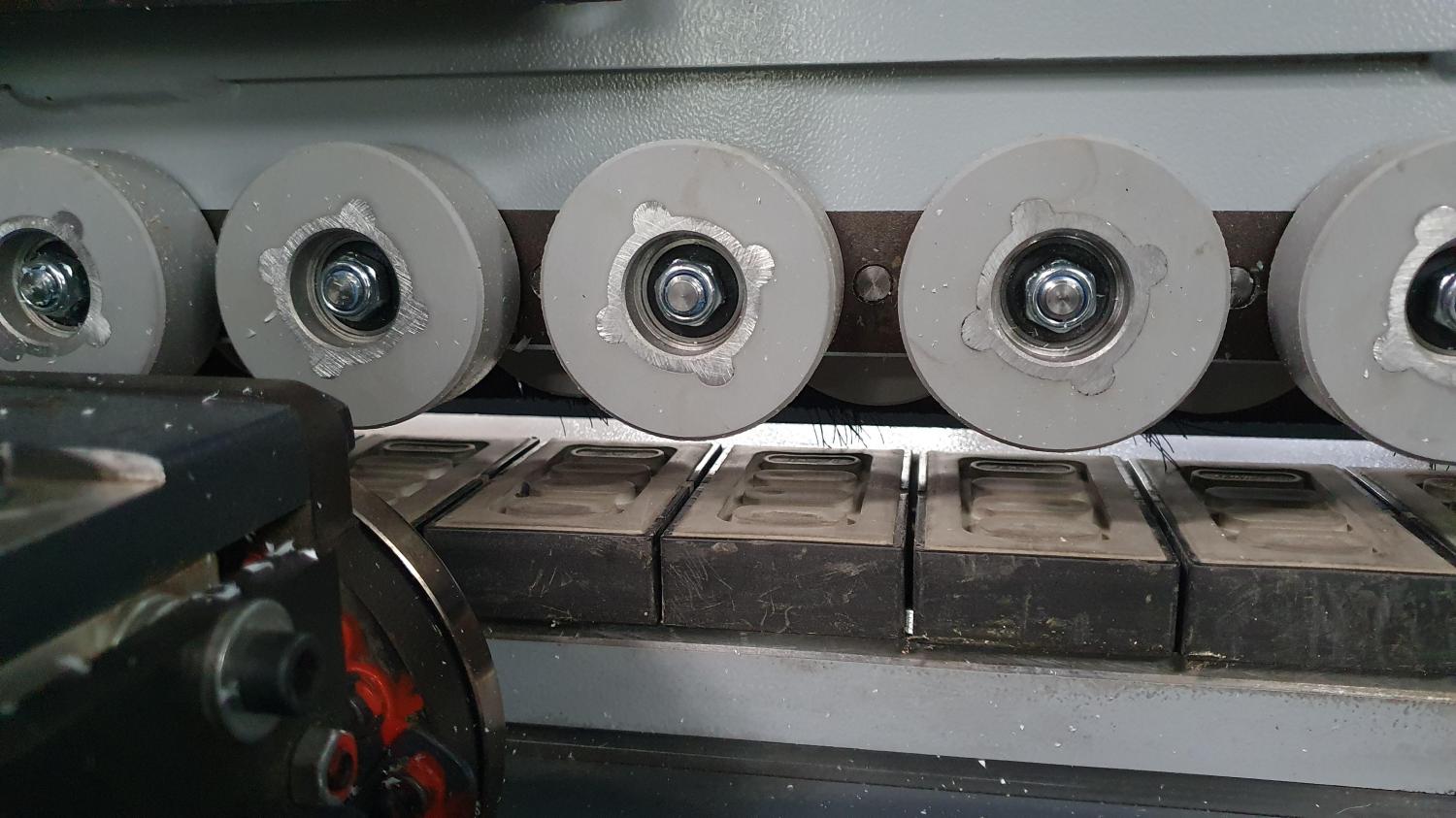 Roll top pressure Wear - WOOD TEC PEDIA