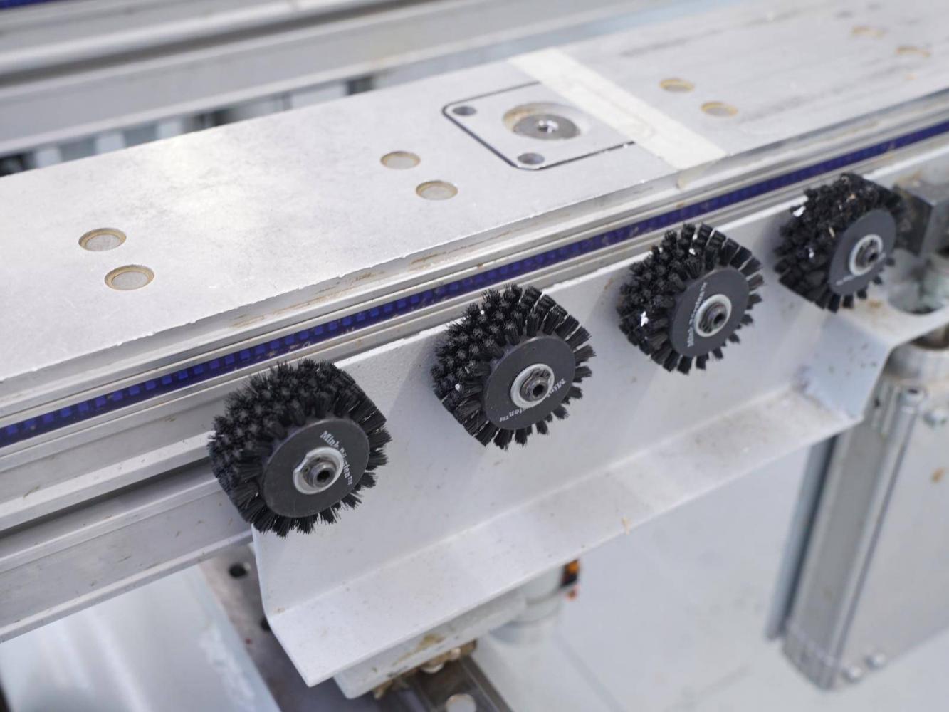 Workpiece support aids with rollers - WOOD TEC PEDIA