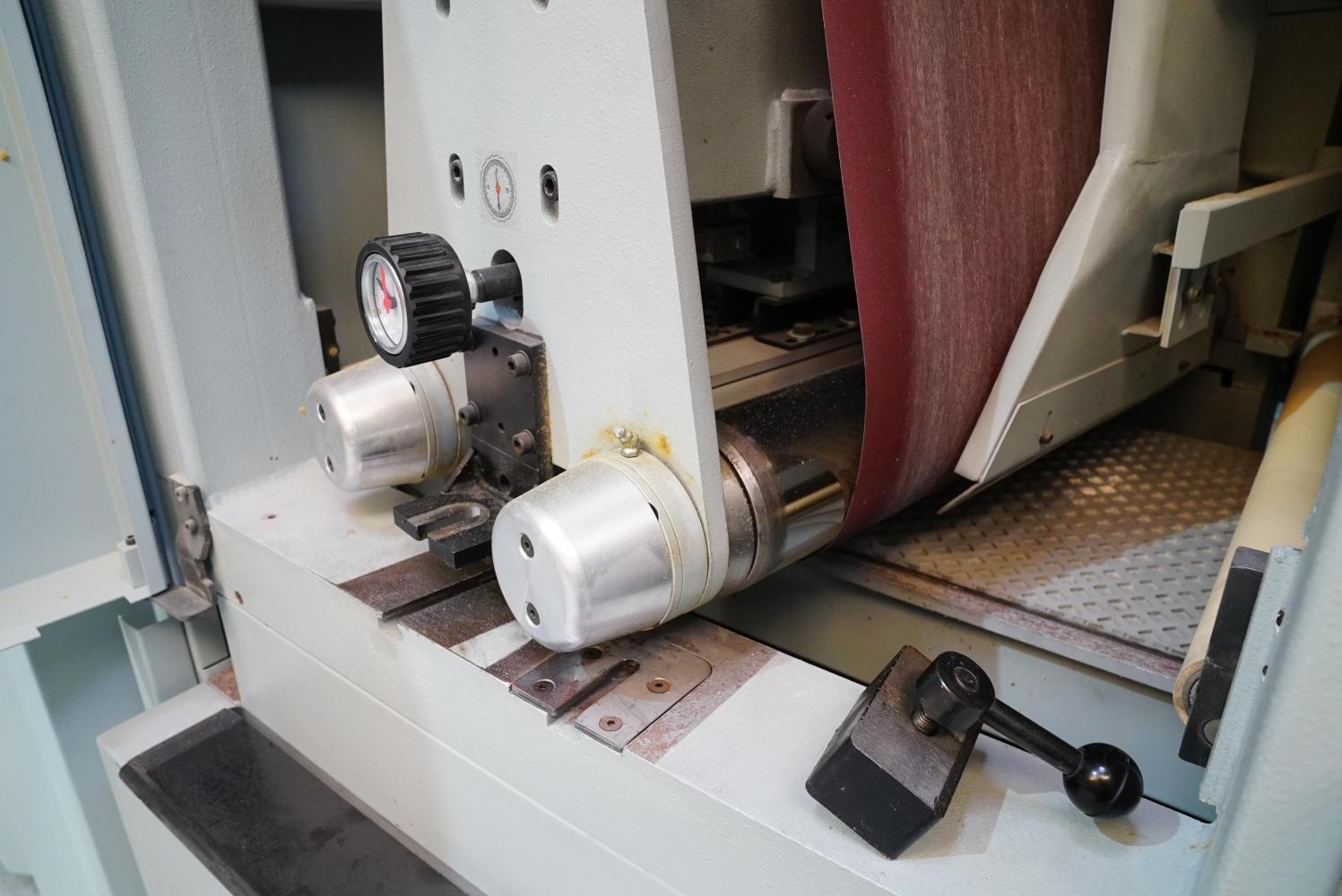 KÜNDIG Ed Diagonal sanding pad aggregate - WOOD TEC PEDIA