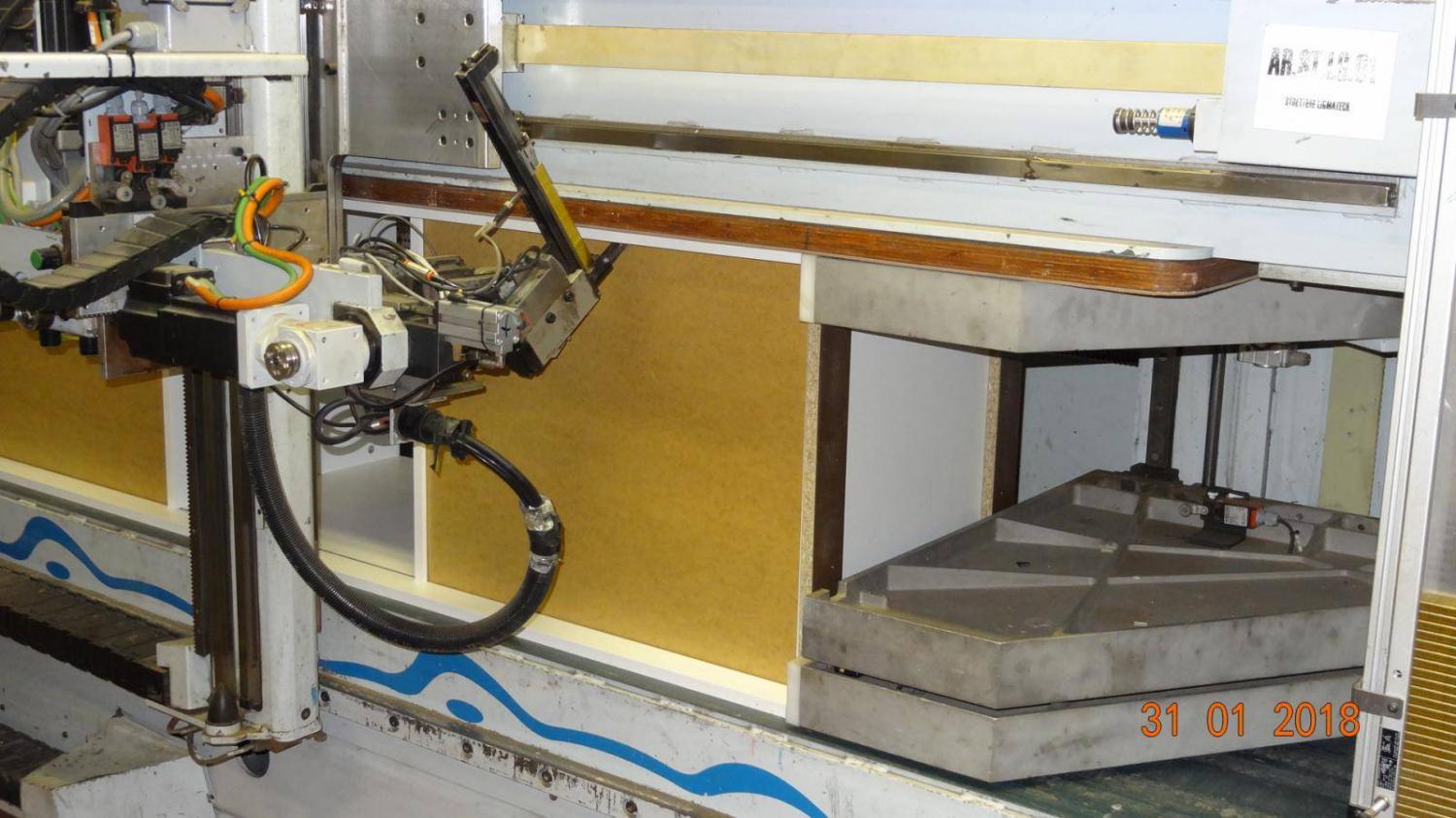 Nailing robot - WOOD TEC PEDIA